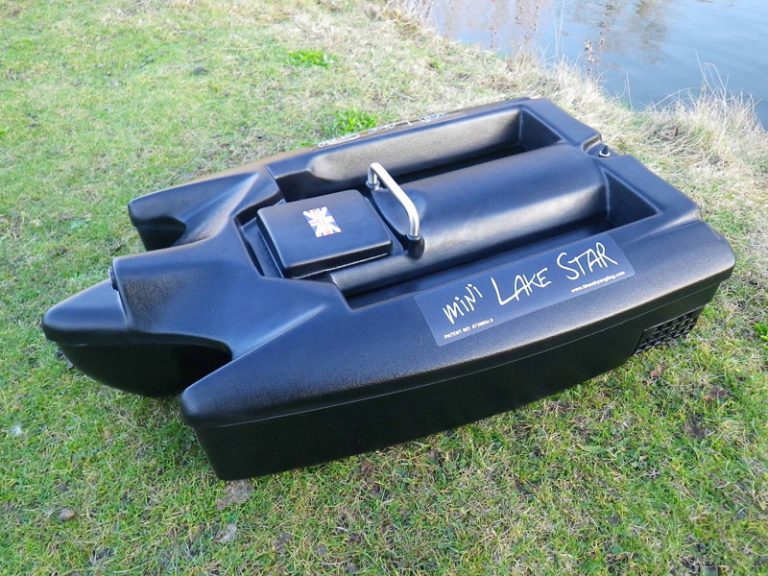 Mini Lake Star Bait Boat Review - Simon Crow Carp Fishing