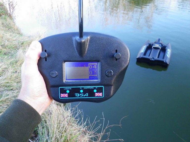 Mini Lake Star Bait Boat Review - Simon Crow Carp Fishing